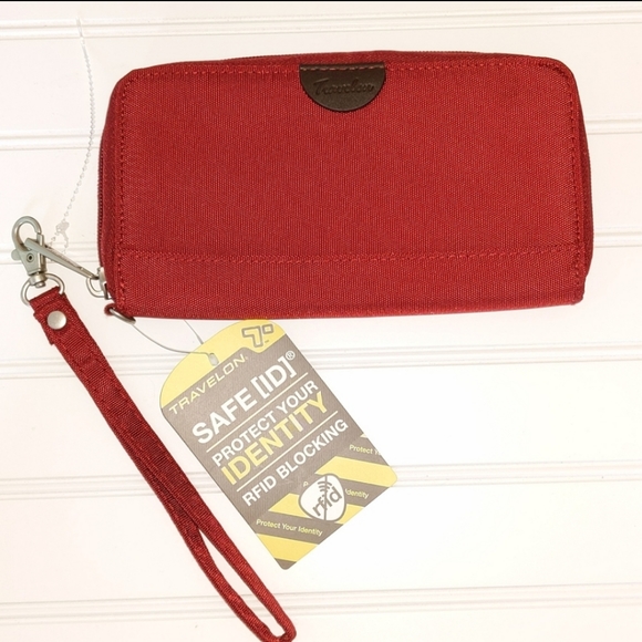 Travelon | Bags | New Travelon Rfid Blocking Wallet | Poshmark